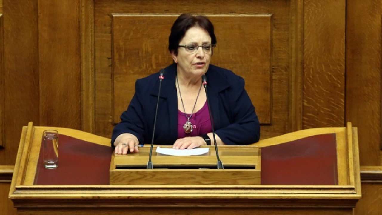 H Αλέκα Παπαρήγα επικεφαλής στο ψηφοδέλτιο Επικρατείας του ΚΚΕ | ΣΚΑΪ