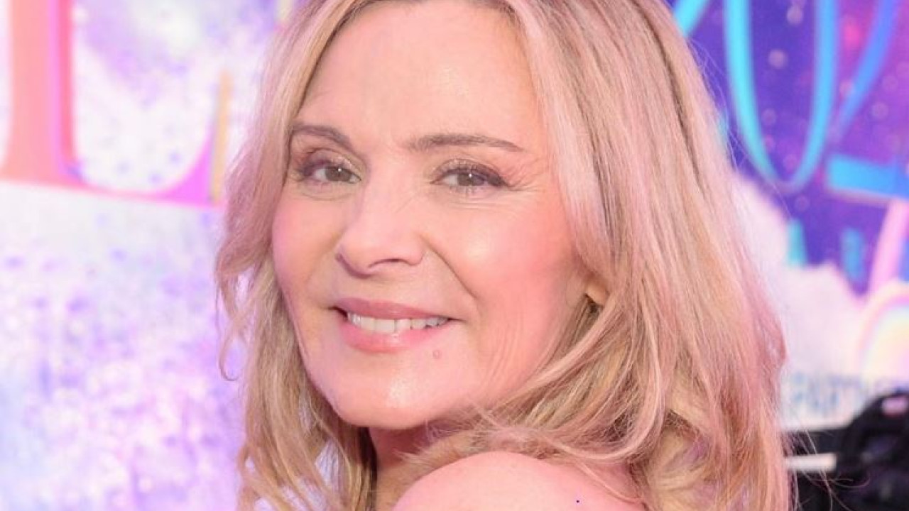 Kim Cattrall: Οι γυναίκες να επιλέγουν τον σωστό πλαστικό χειρουργό | ΣΚΑΪ