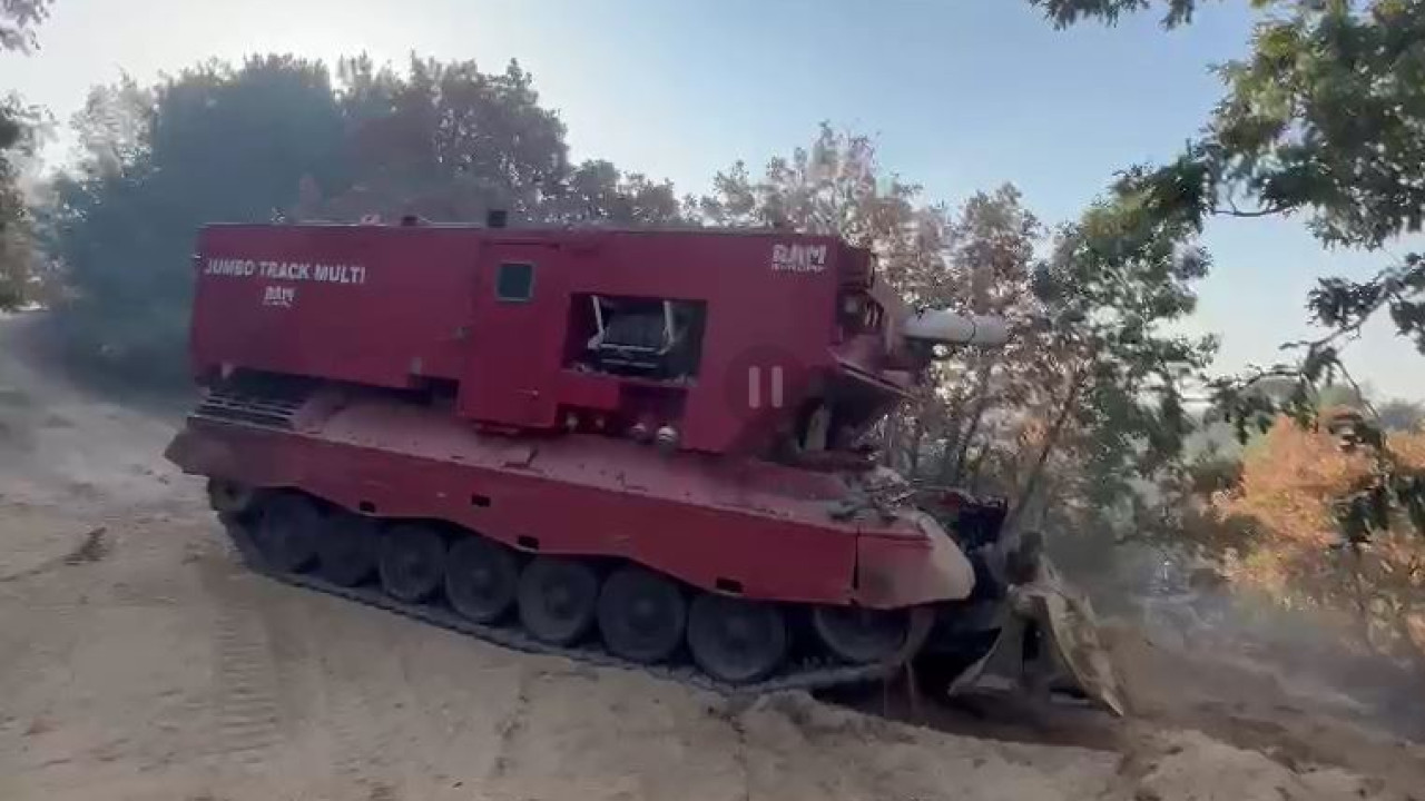 Εβρος: To Jumbo πυροσβεστικό εν δράση στη Δαδιά – Δείτε βίντεο | ΣΚΑΪ