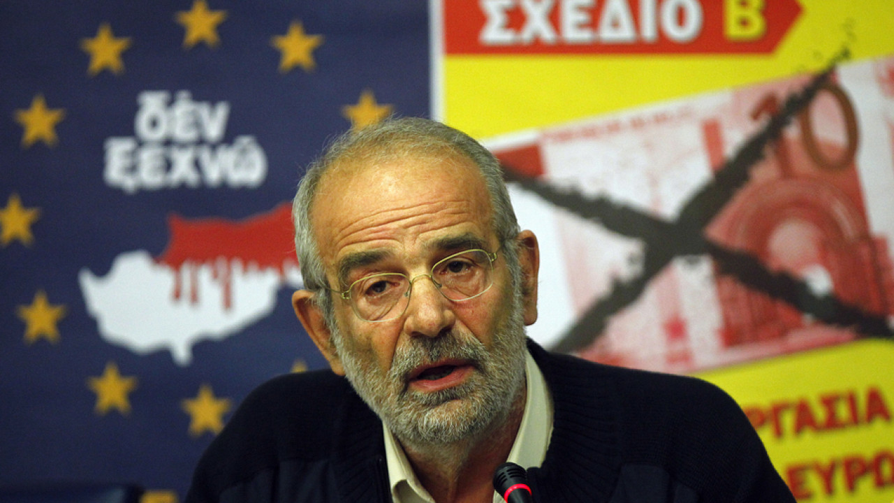 Γιατί ο Αλαβάνος τάσσεται υπέρ της περιοφοράς Επιταφίου με έναν ιερέα ...